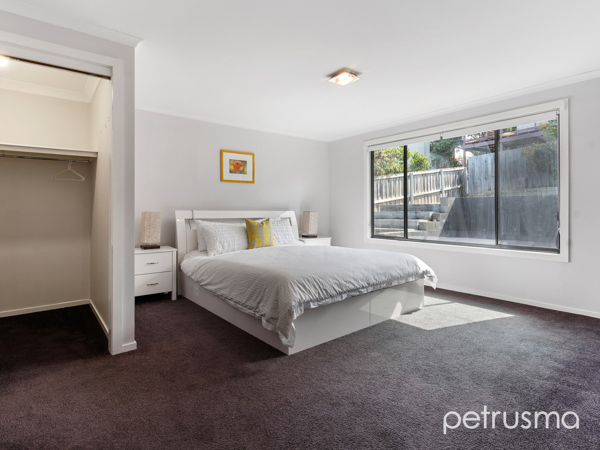 165 Roslyn Ave, Blackmans Bay TAS 7052, Australia - Property Real Estate | Property Real Estate