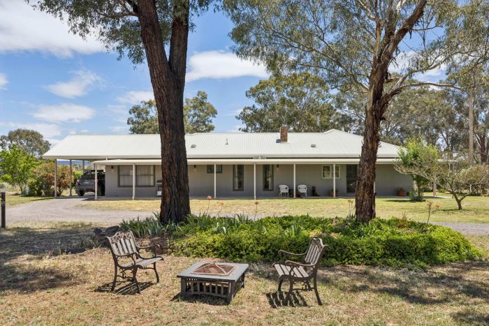 100 Swamp Road, Murringo Via, Young, NSW 2594, Australia - Property ...